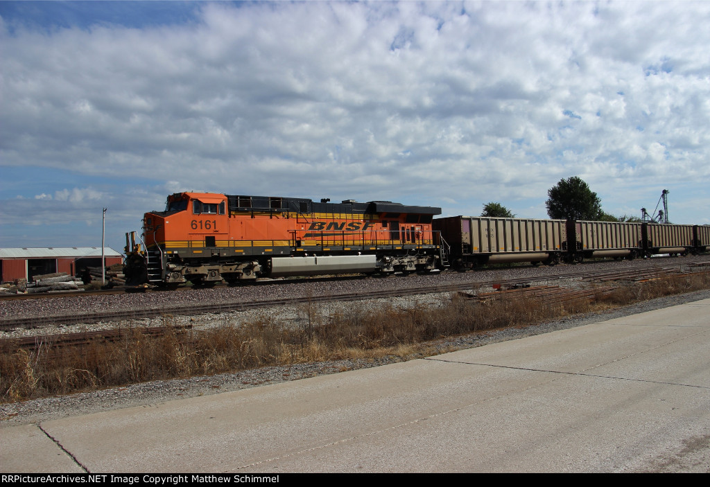 Solo Leader On The Empty